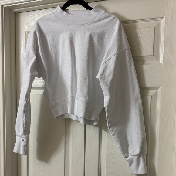 TALENTLESS | Tops | Talentless Classic White Cropped Hoodie Mock Show ...
